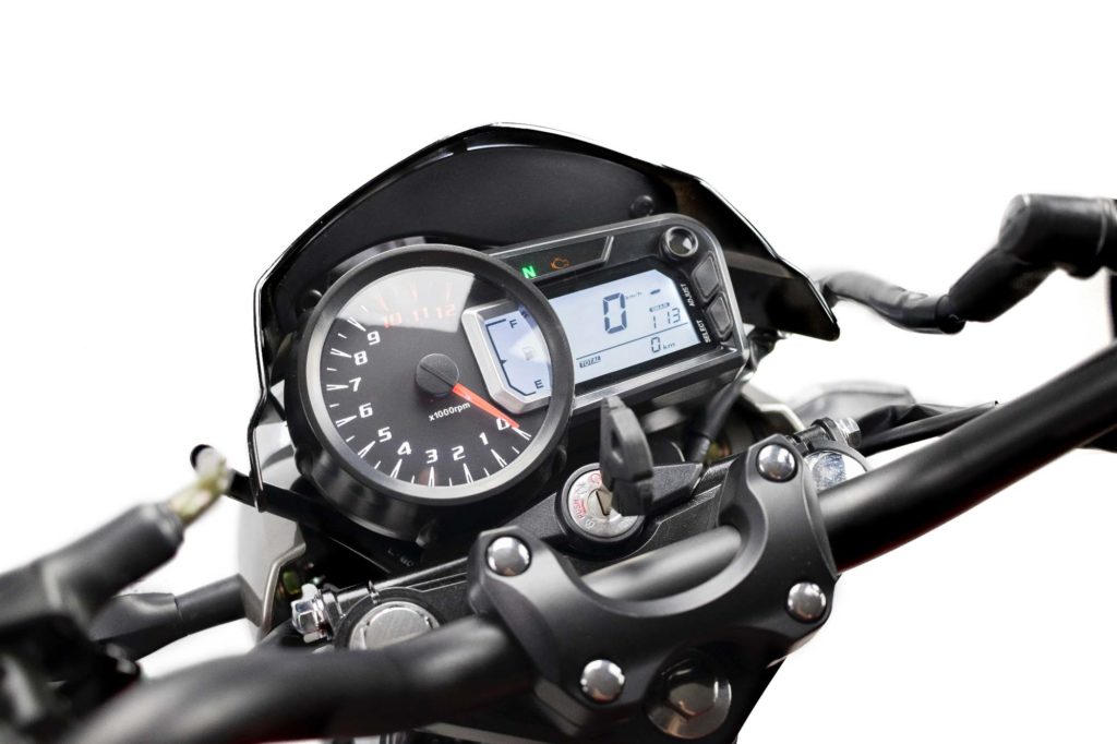 Junak 121 FL 125 w salonach: Optymalny motocykl dla początkujących z ...